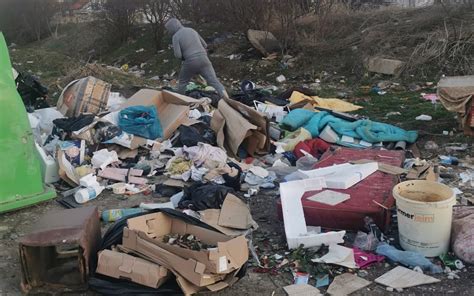 6 000 euro amendă pentru gunoi aruncat la colț de stradă la Timișoara