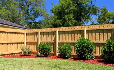 6 Simple Steps To Stain Your Wood Fence Quickly And Easily