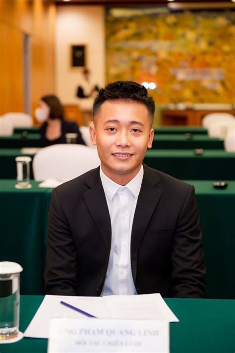 Khối tài sản không phải dạng vừa của Quang Linh Vlogs ở tuổi 26