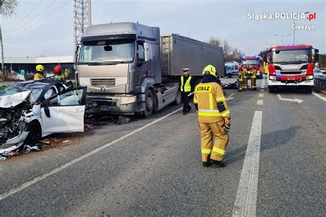 Tragiczny wypadek w Ustroniu Nie żyje jedna osoba
