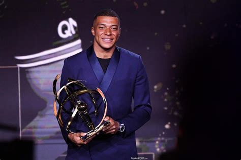 Disparition Pelé Le message de Kylian Mbappé après le décès du Roi Pelé