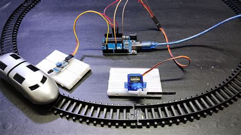 how to build an automatic railway gate control using arduino