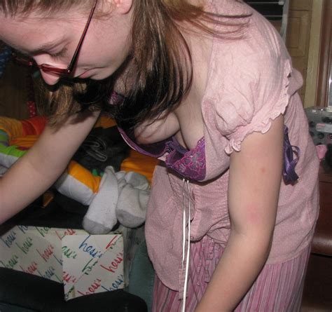 Voyeur Galleries Down Blouse Pictures