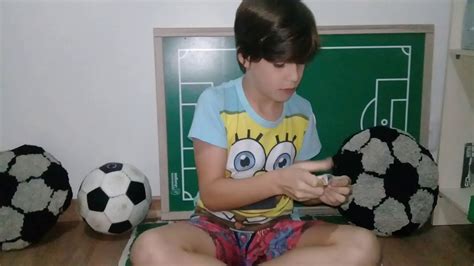 Abrindo Pacotinhos De Figurinhas Da Copa Tirei Marcelo Felipe
