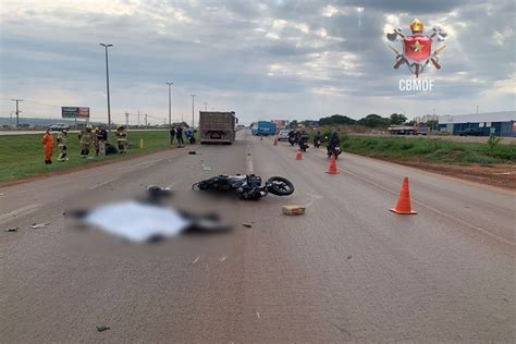 Acidente envolvendo caminhão e moto deixa homem morto em rodovia do DF