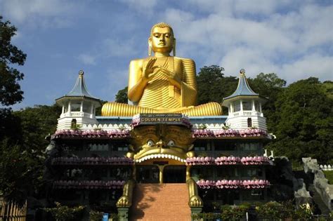 Templo De Oro De Dambulla En Sri Lanka Dambulla Golden Temple Sri
