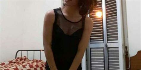 Yabanc Uygulamada T Rk K Z T Rk F A Alemi T Rk F A Reklams Z