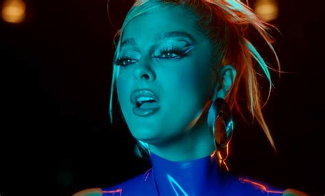 David Guetta e Bebe Rexha lançam clipe de I m Good Blue BreakTudo