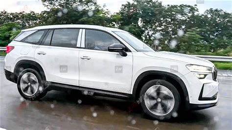 New Gen Skoda Kodiaq Spied In India Ahead Launch MotoMotar