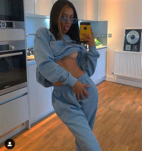 Pin By Deshayla On Outfits Comfy Fashion Calvin Klein Outfits Baddie Calvin Klein Outfits