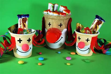 Clowns Aus Joghurtbechern Kinderspiele Welt De