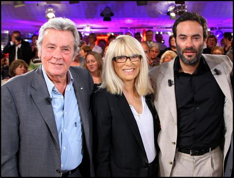 Photo ALAIN DELON MIREILLE DARC ANTHONY DELON ENREGISTREMENT DE L