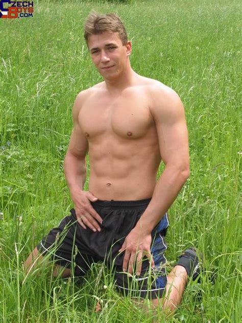 Hot Muscle Stud Posing Naked Outdoors By 3X Muscles