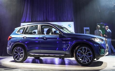 BMW fue la marca premium más vendida en 2022
