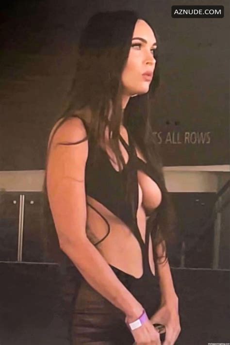 Megan Fox Showing Her Boobs