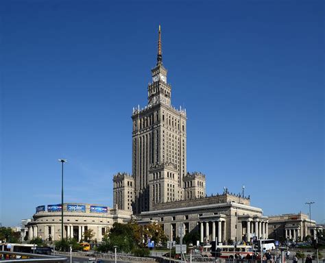Socrealizm w Polsce perły architektury PRL Bryła polska architektura