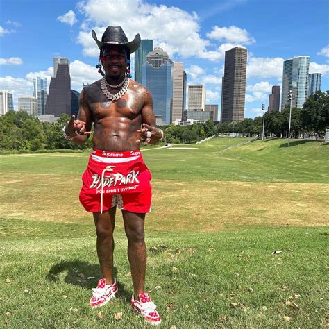 Sauce Walka Outfit From July Whats On The Star