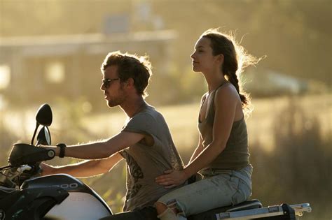 Le Vol Des Cigognes Bild Harry Treadaway Perdita Weeks 2 Von 33