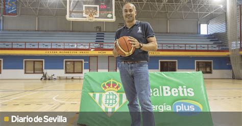 Curro Segura entrenador del Betis Energía Plus Seguir en el Baskonia