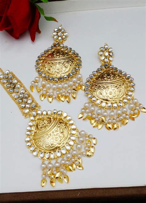 Punjabi Traditional Chandbaali Tika Set Gold Finished Pippal Patti