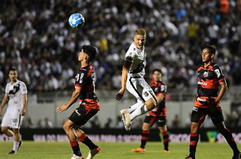 Ponte Preta completa dois meses sem vencer e sem marcar gols no estádio