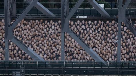 Artist Spencer Tunick Shoots Nude Photo At Story Bridge The Courier Mail