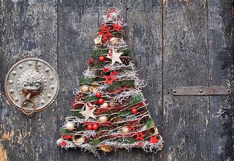 Rituales para atraer la suerte con tu árbol de Navidad Tarot de