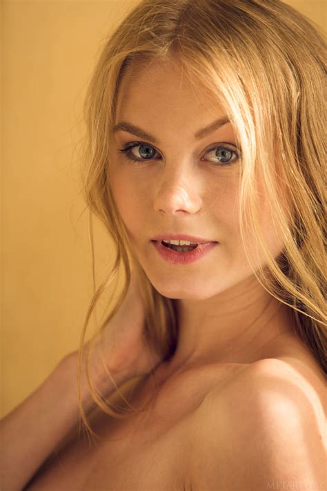 Nancy A From Met Art Posing Naked In Bedroom Erotic Beauties