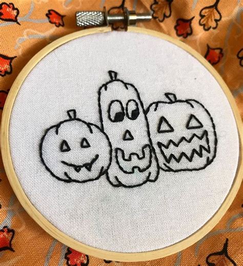 35 Amazing Painted Decorative Pumpkin Art Ideas For Halloween 2018