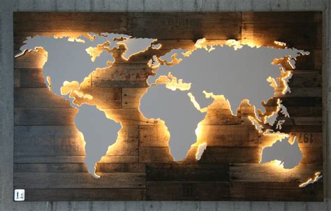 Weltkarte Aus Holz Beleuchtet Mit 3D Effekt 128x78cm