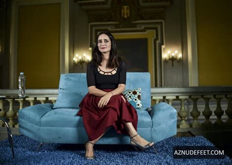 Julieta Venegas Feet Aznudefeet