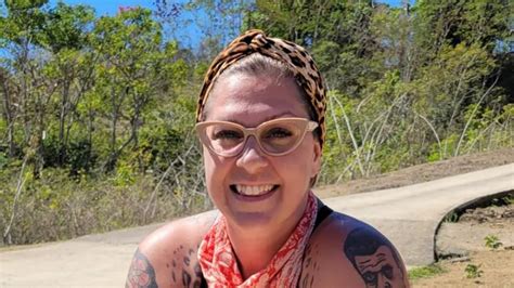 American Pickers Star Danielle Colby Shows Off Her Curves In Teeny Booty Shorts And Tight Tank