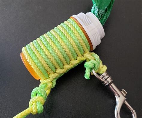 35 Ingenious Ways To Repurpose And Upcycle Pill And Vitamin Bottles