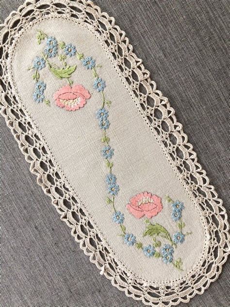 Vintage Embroidered Linen Sandwich Tray Cloth With Embroidery Etsy