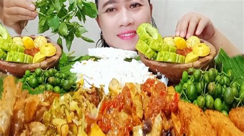 MAKAN JENGKOL BALADO OSENG KUCAI IKAN ASIN DAN SAMBEL LALAPAN PARE