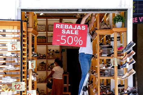 Cuándo empiezan las rebajas 2024 de verano Fechas clave y cuándo terminan