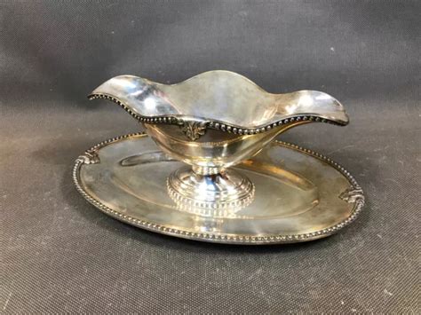 ANCIENNE TRÈS BELLE saucière de table en métal argenté vintage années