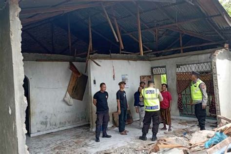 Dampak Gempa Mentawai Tak Ada Korban Jiwa Tapi Dua Rumah Rusak Pilar ID