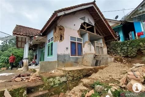 Mengrikan Gempa M 6 2 Garut 110 Rumah Rusak 75 KK Terdampak Begini