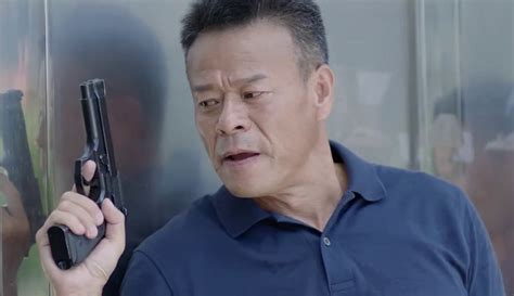 卧底警花老唐带队进行抓捕 枪战场面惊心动魄 片花视频 免费在线观看 爱奇艺