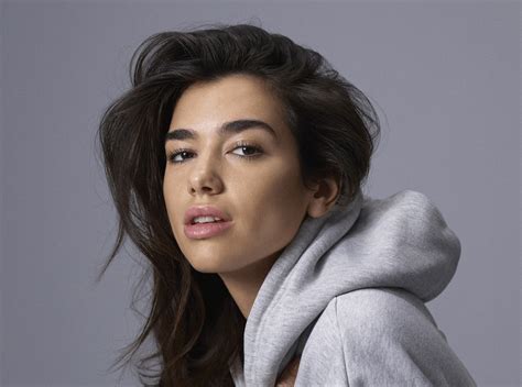 Wallpaper Id 1590380 Brown Eyes Singer Short Hair English 4k Dua Lipa Earrings Black
