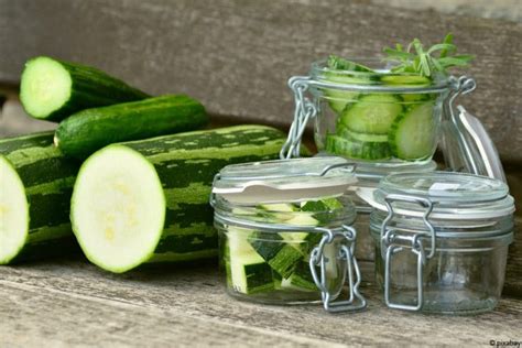 Gurken einmachen Einkochen von Gewürzgurken Salatgurken Rezept