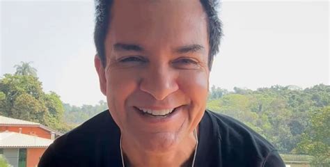 Regis Danese recebe alta hospitalar após internação de 19 dias Dias