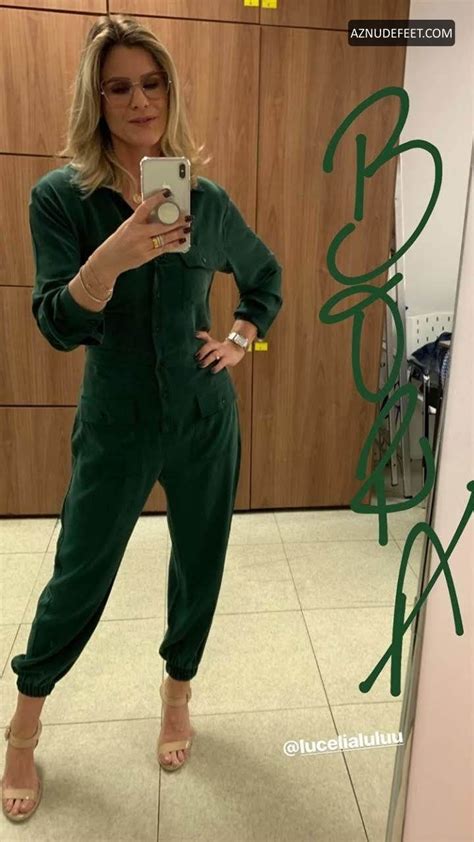 JANAINA XAVIER Feet AZNudeFeet