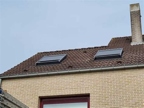Rolluiken Op Zonne Energie VELUX Dakvensters Dak Plus