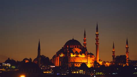 Bacaan Bilal Tarawih 8 Rakaat Dan Witir 3 Rakaat Lengkap Dalam Teks