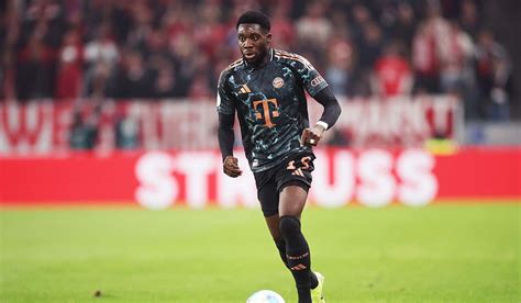 El Bayern Múnich da por perdido a Alphonso Davies y le abre la puerta