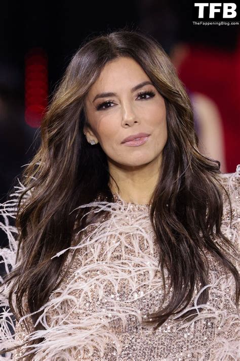 Eva Longoria Shows Off Her Sexy Legs At The Loreal Fashion Show In
