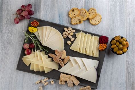Cómo preparar una tabla de quesos perfecta para otoño