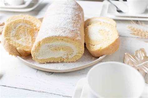 Génoise pour bûche de Noël moelleuse délicieuse et facile